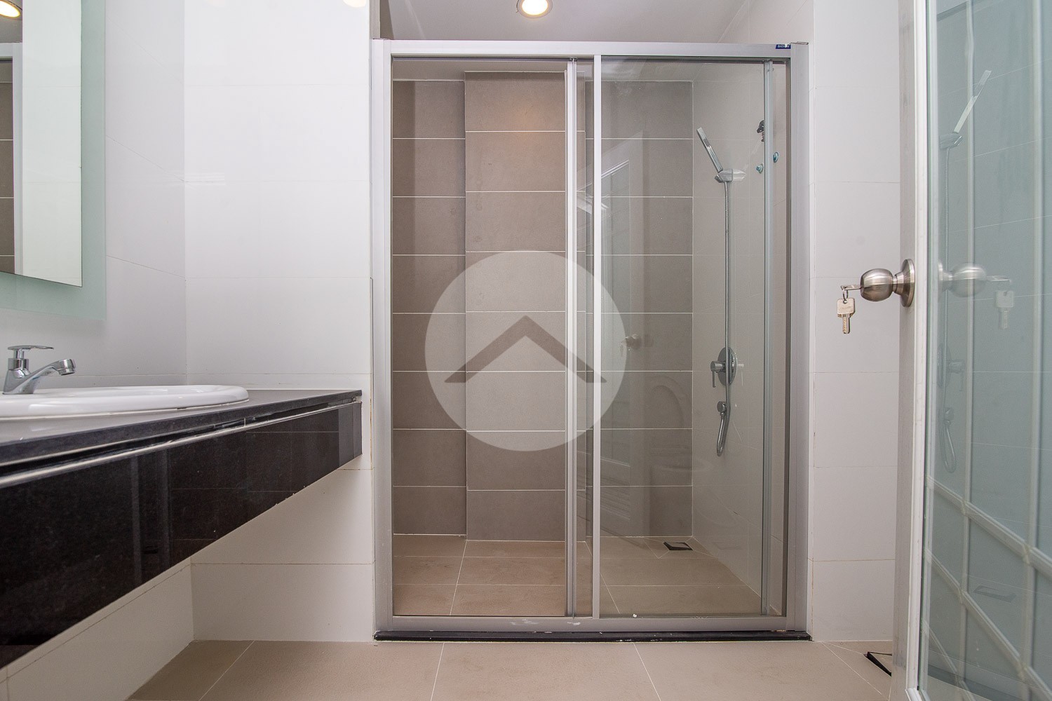 4 Bedroom Shophouse For Rent - Chak Angrae, Phnom Penh | IPS Cambodia