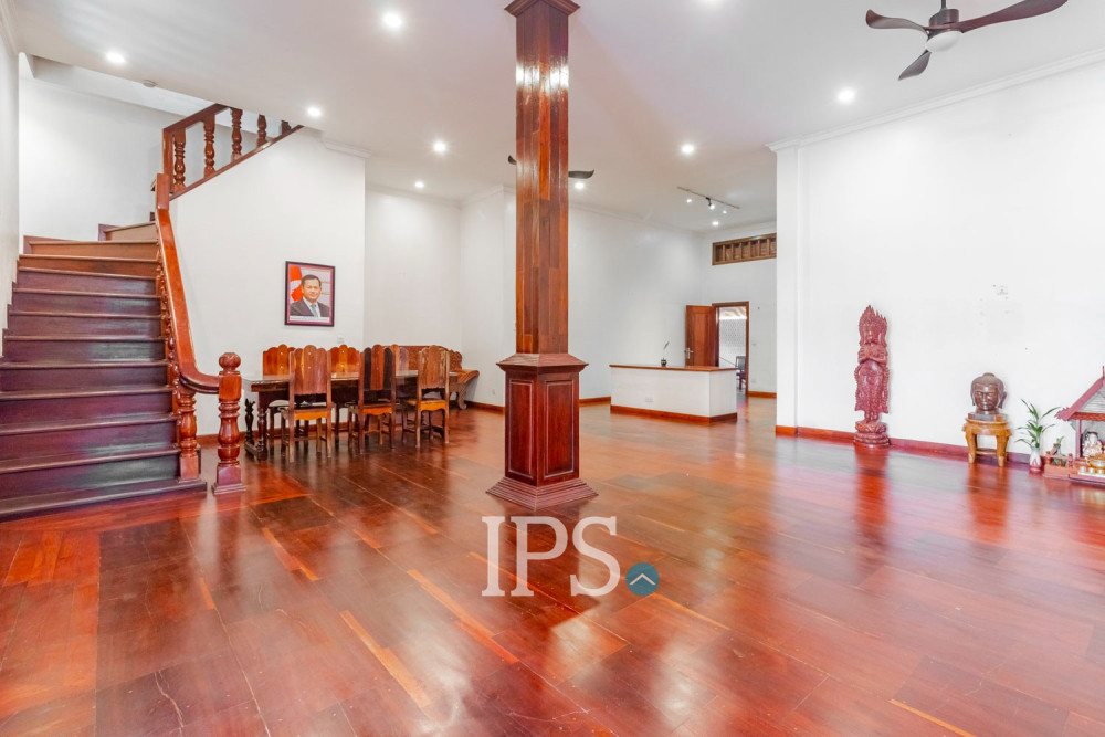 7 Bedroom Compound Villa For Rent - Sala Kamreuk, Siem Reap | IPS Cambodia