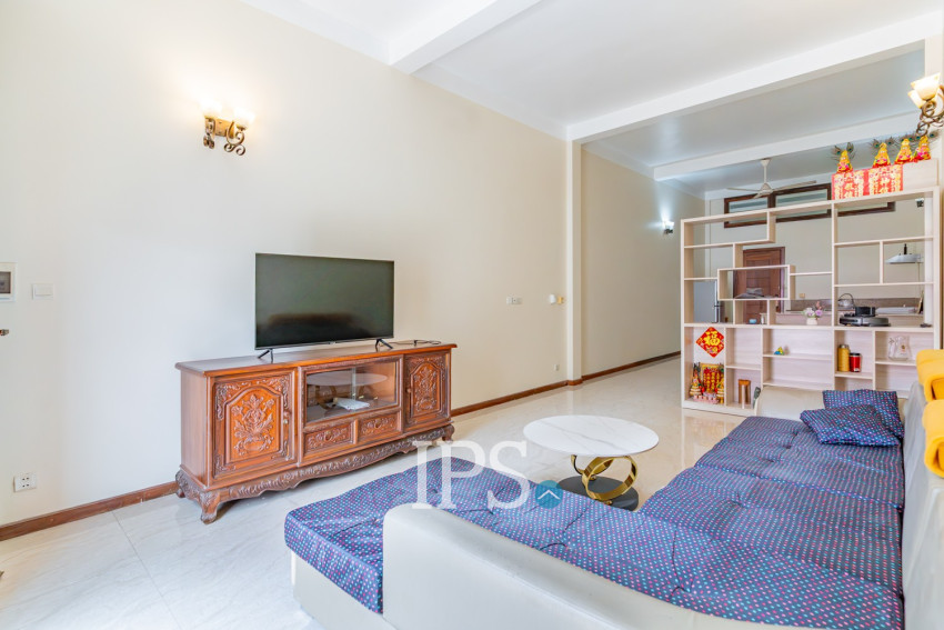 Renovated Multilevel Apartment With Mezza9 For Rent Wat Phnom Penh | IPS Cambodia