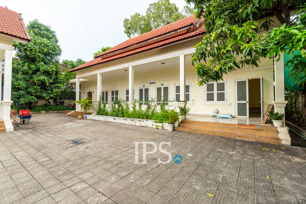 252 Sqm Office Space For Rent - Sala Kamreuk, Siem Reap | IPS Cambodia